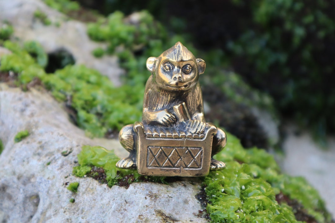 Vintage Brass Monkey Statue - Antique Brass Monkey Statue for Table ...