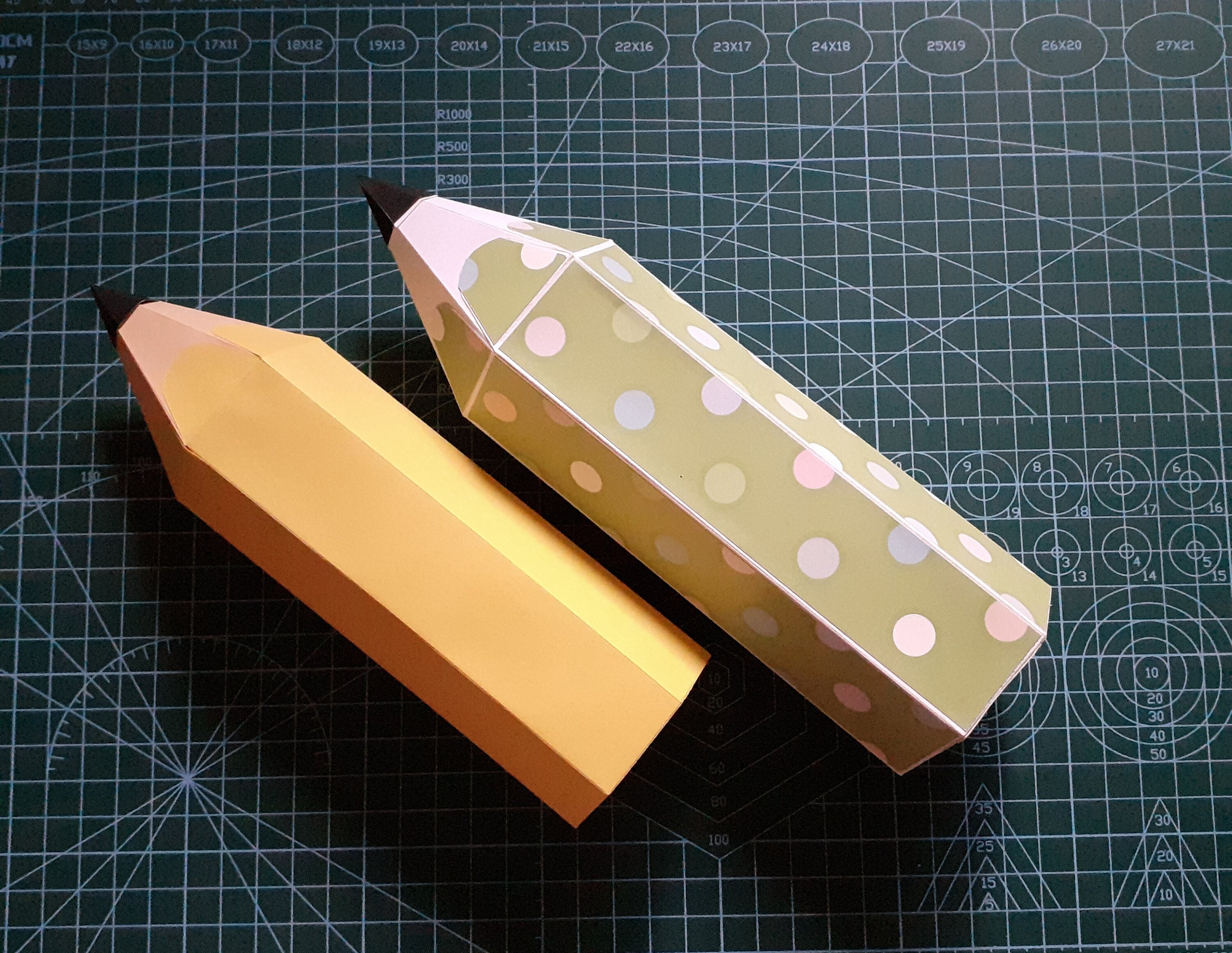 DIY Paper Pencil 3D Papercraft SVG Files Cricut Digital Template Gift ...