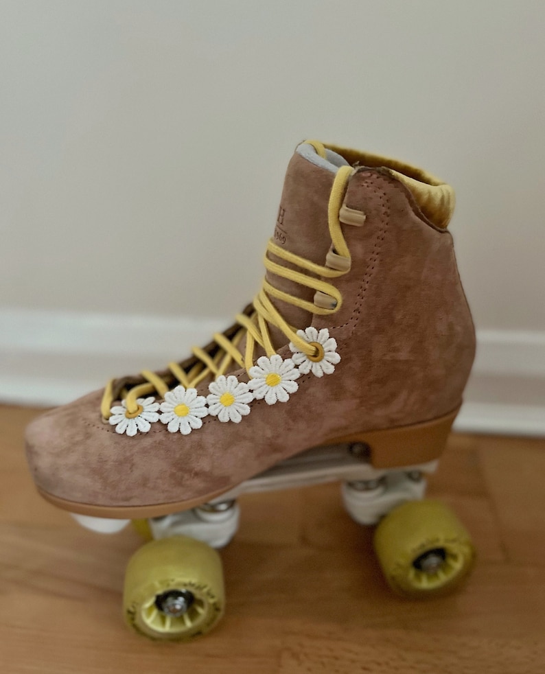 Yellow / Orange/ Purple Color Daisies Lace Chain Roller Skate - Etsy