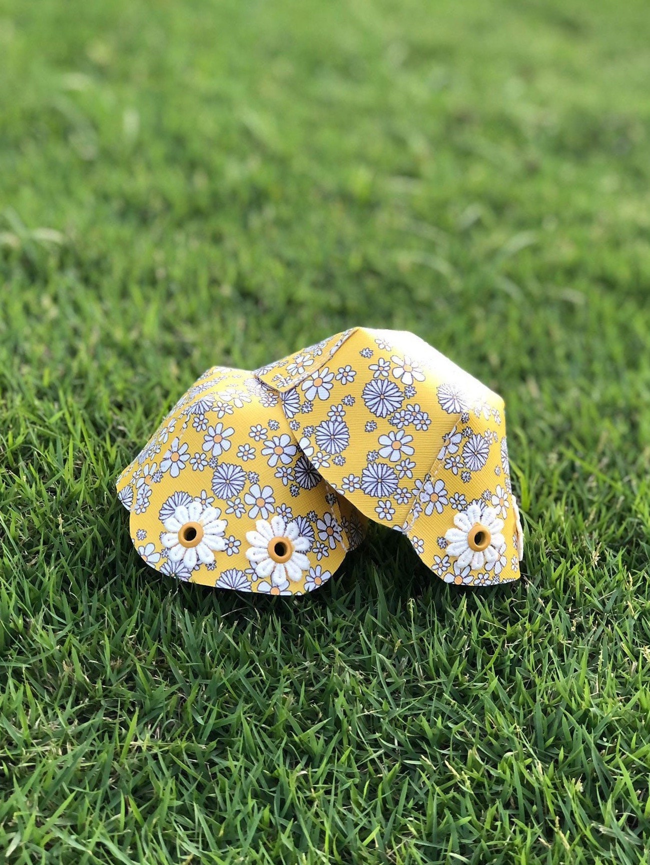 Yellow Daisies With Daisy Eyelet Toe Caps Guards Roller | Etsy