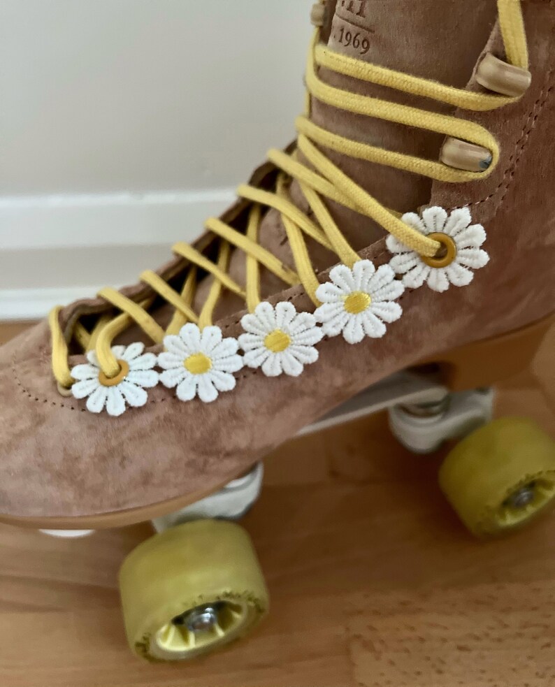 Yellow / Orange/ Purple Color Daisies Lace Chain Roller Skate - Etsy