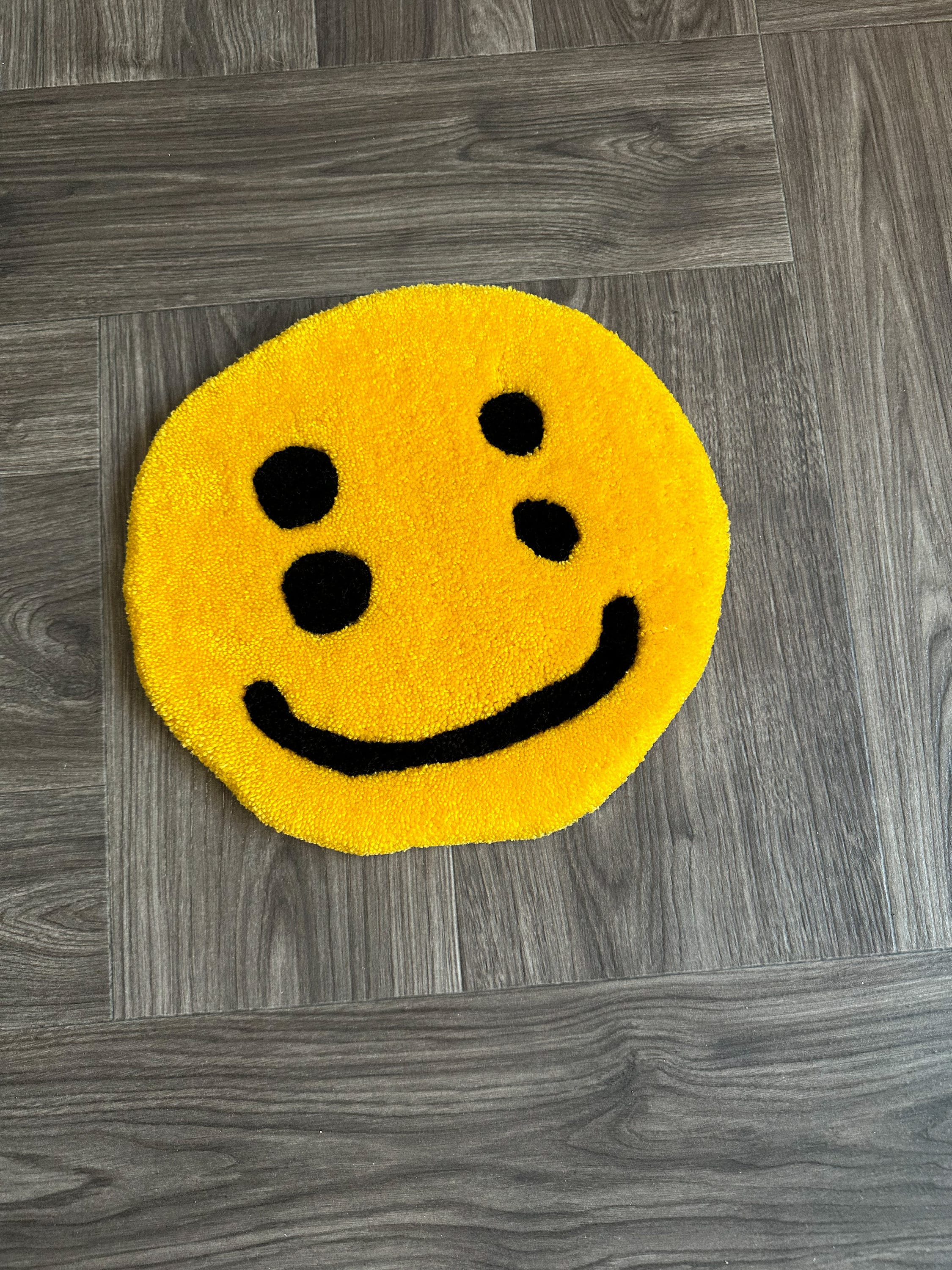 Smiley Face Rug , Custom Rug . Rugs for Bedroom Aesthetic , Hand Tufted ...