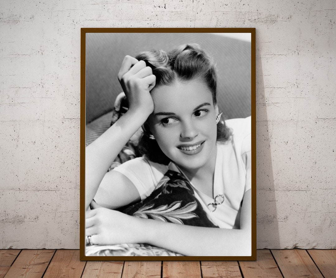Judy Garland Vintage Photograph Retro Wall Art Judy Garland Photo Print ...