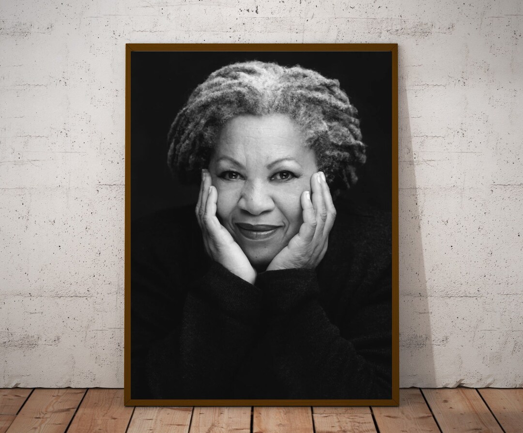 Toni Morrison Vintage Photograph - Retro Wall Art - Toni Morrison Photo ...