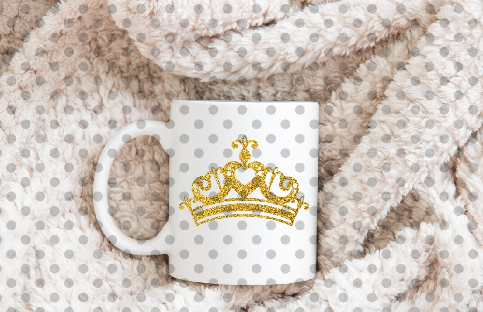 Gold Glitter Heart Tiara PNG & SVG, Beauty Mirror SVG File Vector for ...