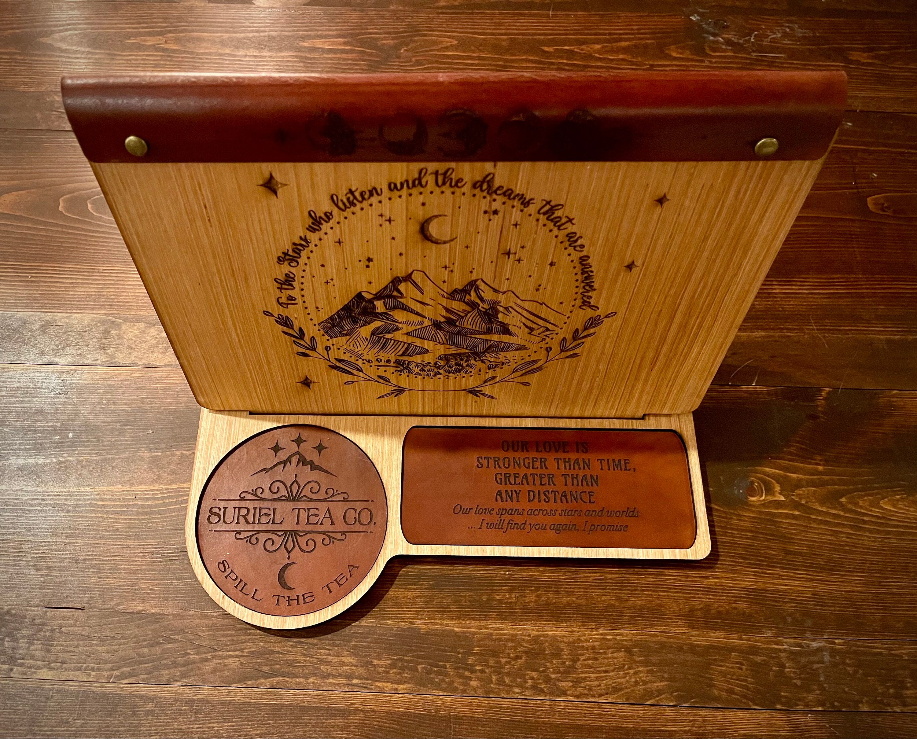 ACOTAR Wooden Book Nook Decor Velaris Mountains - Etsy