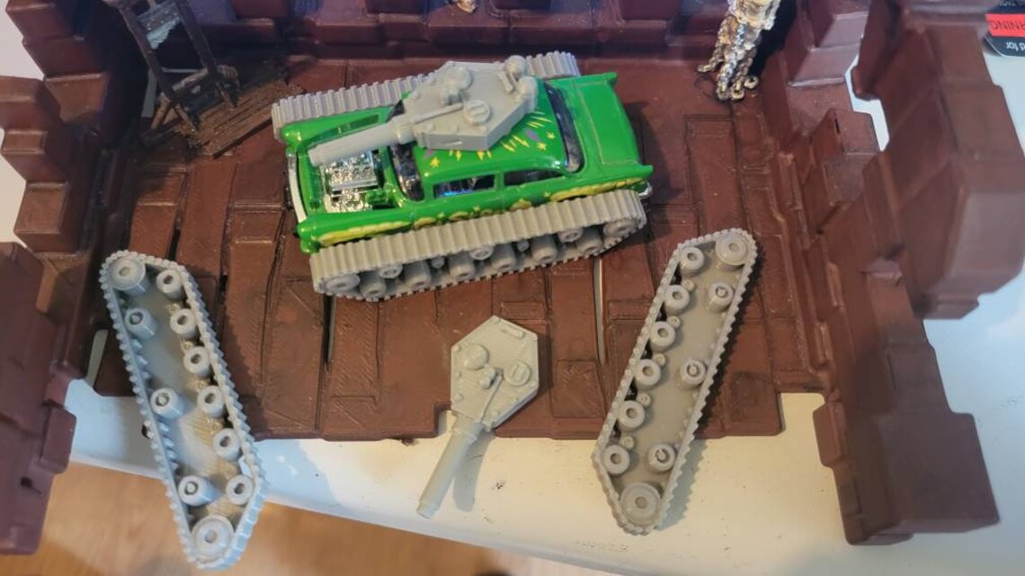 2 Sets of Tank Tracks and 2 Tank Turrets for Custom Hotwheels - Etsy