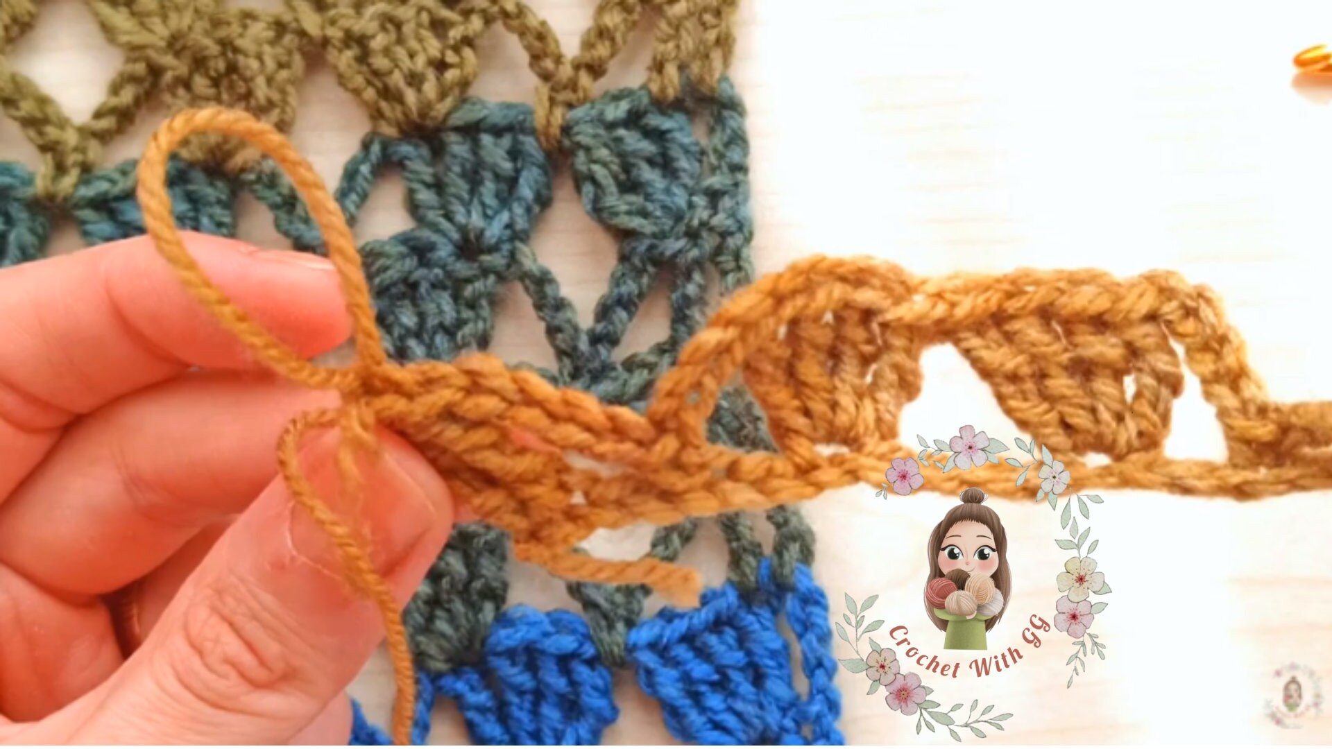 Crochet Pattern / Crochet the Easiest 1 Row Repeat Shawl Written ...