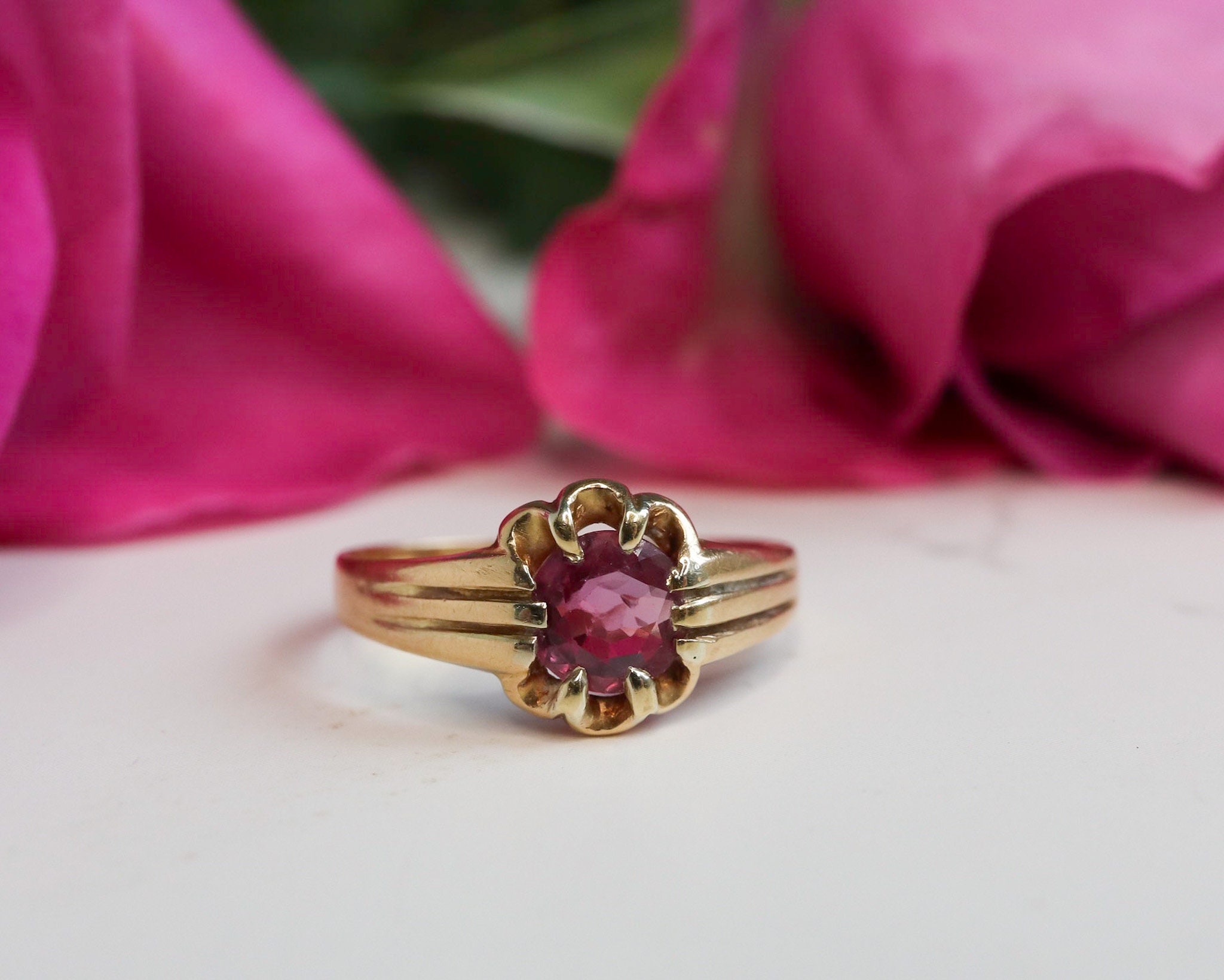 Antique Gold and Ruby Ring, Victorian Gold Ring, Vintage Ruby Ring - Etsy