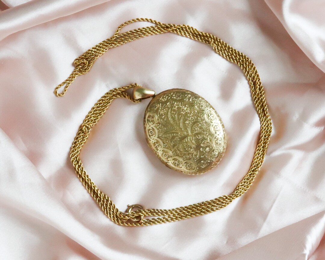 Antique Gold Locket, Victorian Engraved Locket, Large Gold Locket and ...
