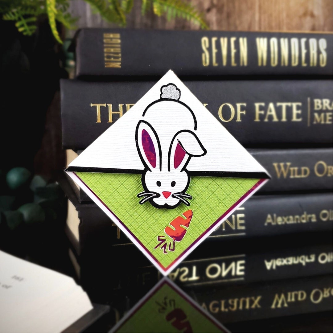 White Rabbit Corner Bookmark: Personalized Reader Gift - Etsy