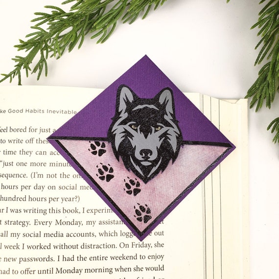 Wolf Paper Corner Bookmark Reader Gift Personalized - Etsy