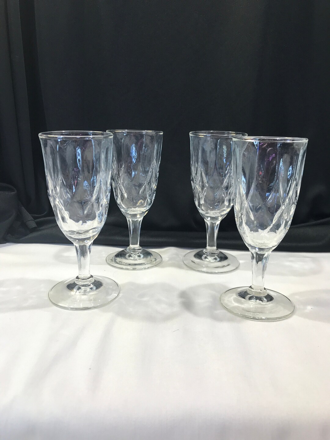 Juice Glass Tumbler Set, Small Pedestal, Clear Diamond Cut Glass ...