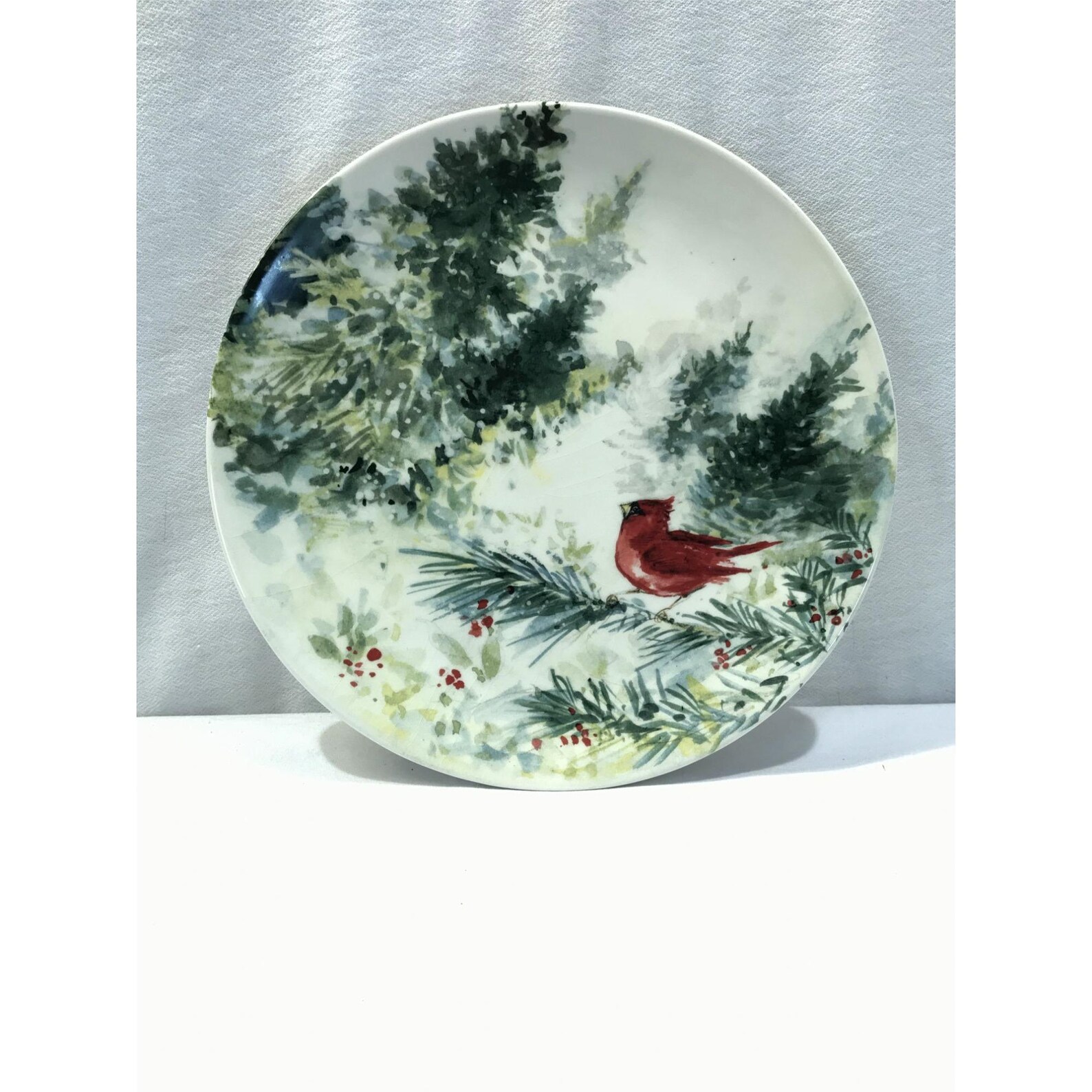 Cracker Barrel A Christmas to Remember Plate, 8" Round Plate, Cardinal ...