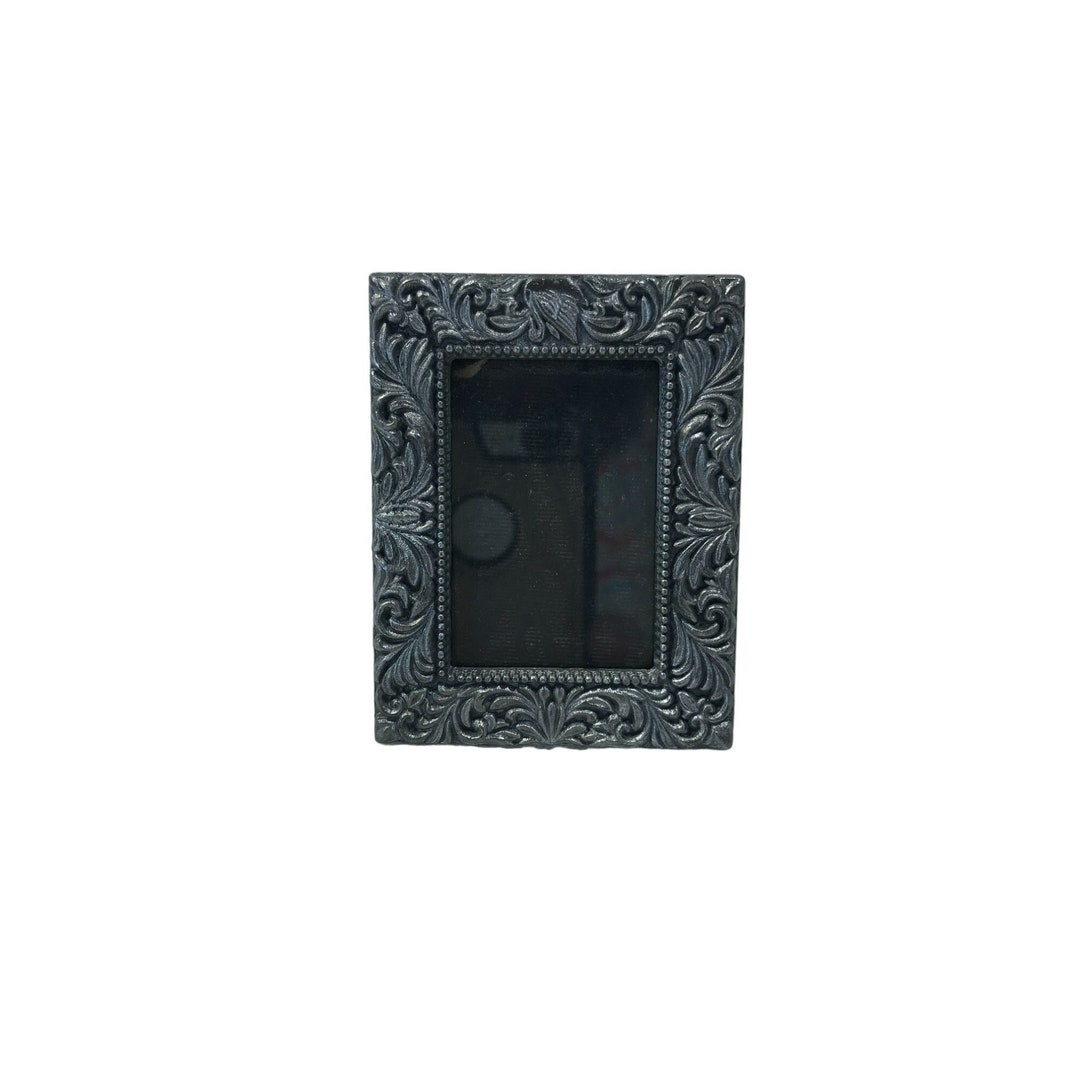Small Metal Photo Frame, Scroll Floral Design, 2 X 3 Photo Frame for ...