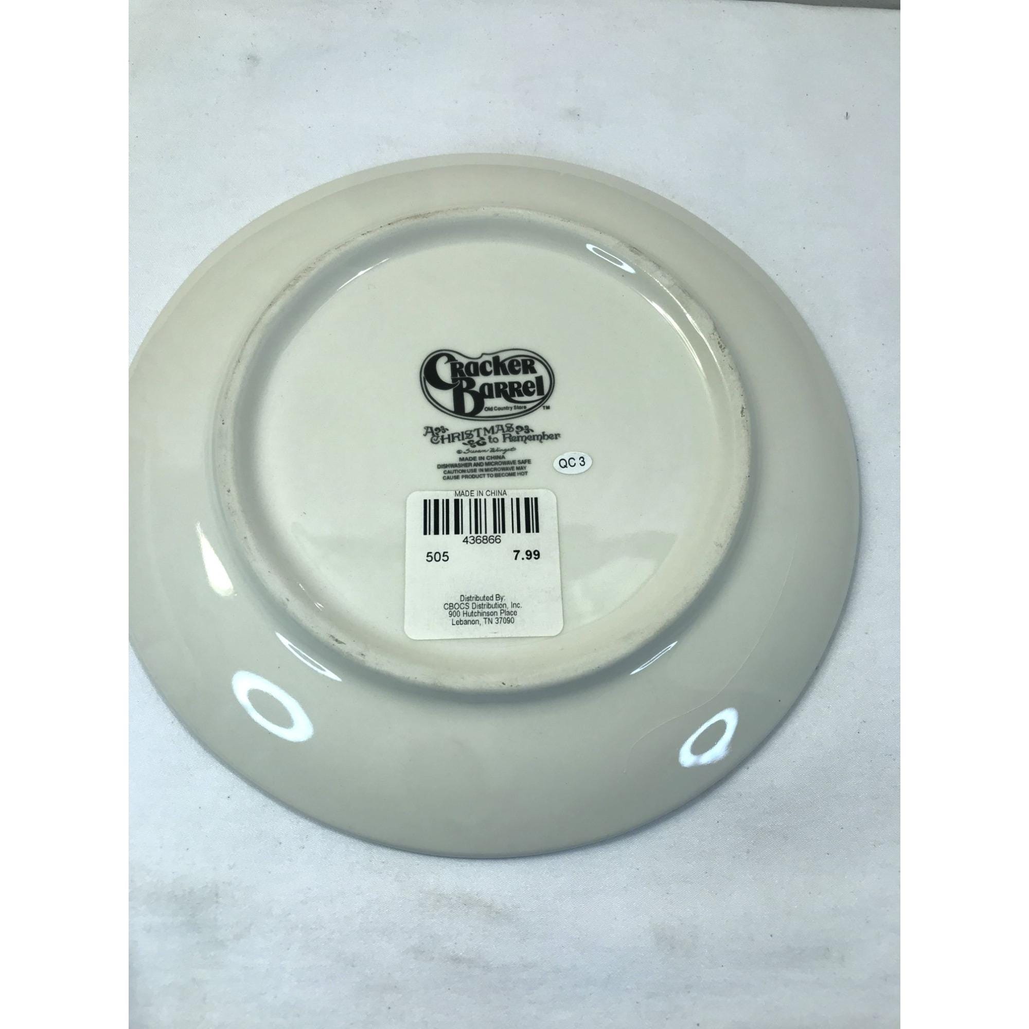 Cracker Barrel A Christmas to Remember Plate, 8" Round Plate, Cardinal ...