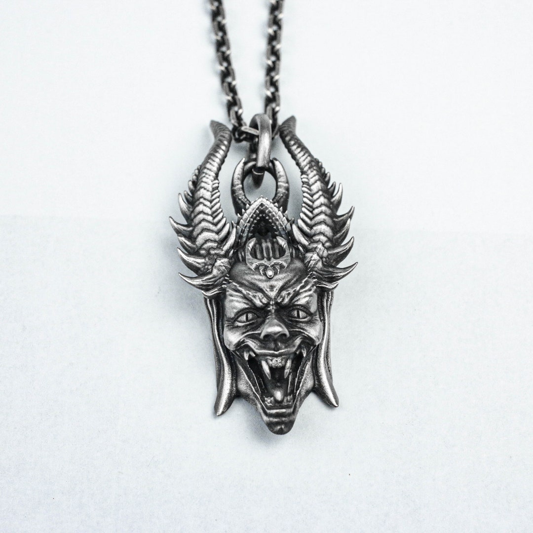 Prajna Gargoyle Skull Horn Ghost Pendant Necklace Cat Eye Art Ornaments ...