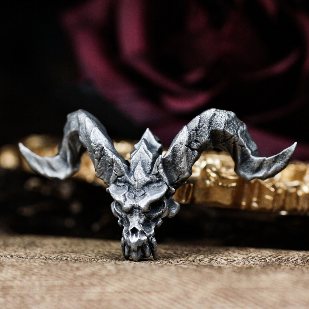 Big Horned Monster Creature Pendant - Dragon Head Necklace Pendant ...