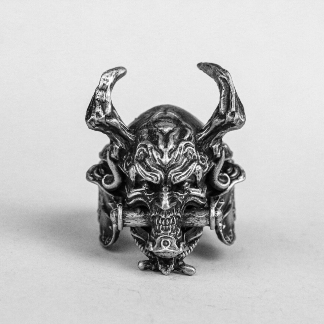 Japanese Samurai Battle Helmet Ring Ring Totem Popular Design Helmet ...