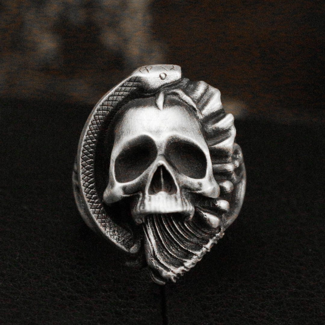 Mysterious Snake Soul Dark Power Maxilla Sacrifice Snake Totem Ghost ...