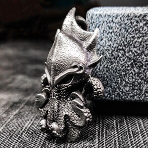 Legendary Cthulhu Pendant Necklace - Giant Octopus Pendant, Poseidon ...