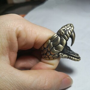 Black Mamba Snake Ring Handmade Fashion Realistic Snake Head Snake ...