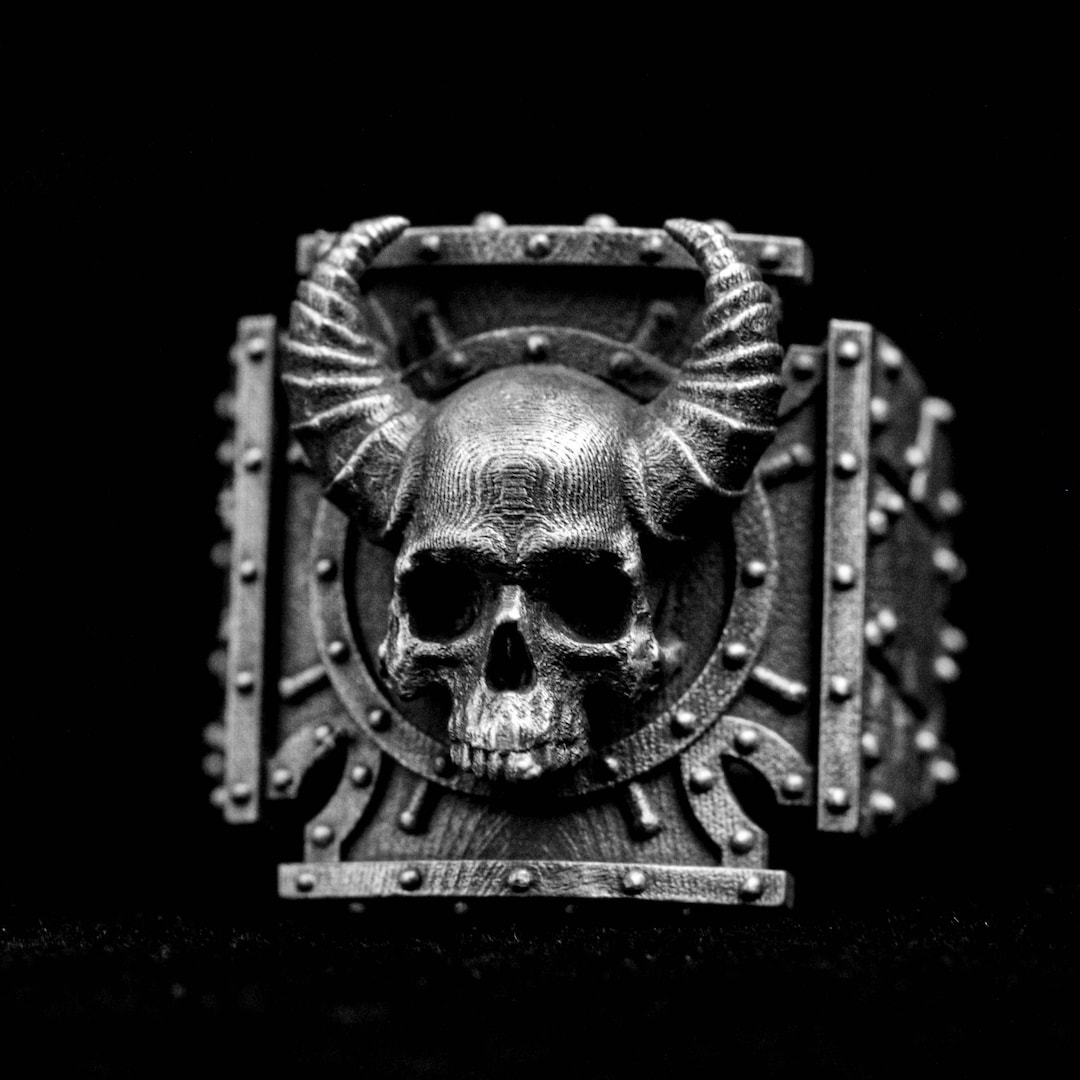 Hell's Gate War Cross Badge Ring Bull Head Horn Satan Evil Maxilla ...