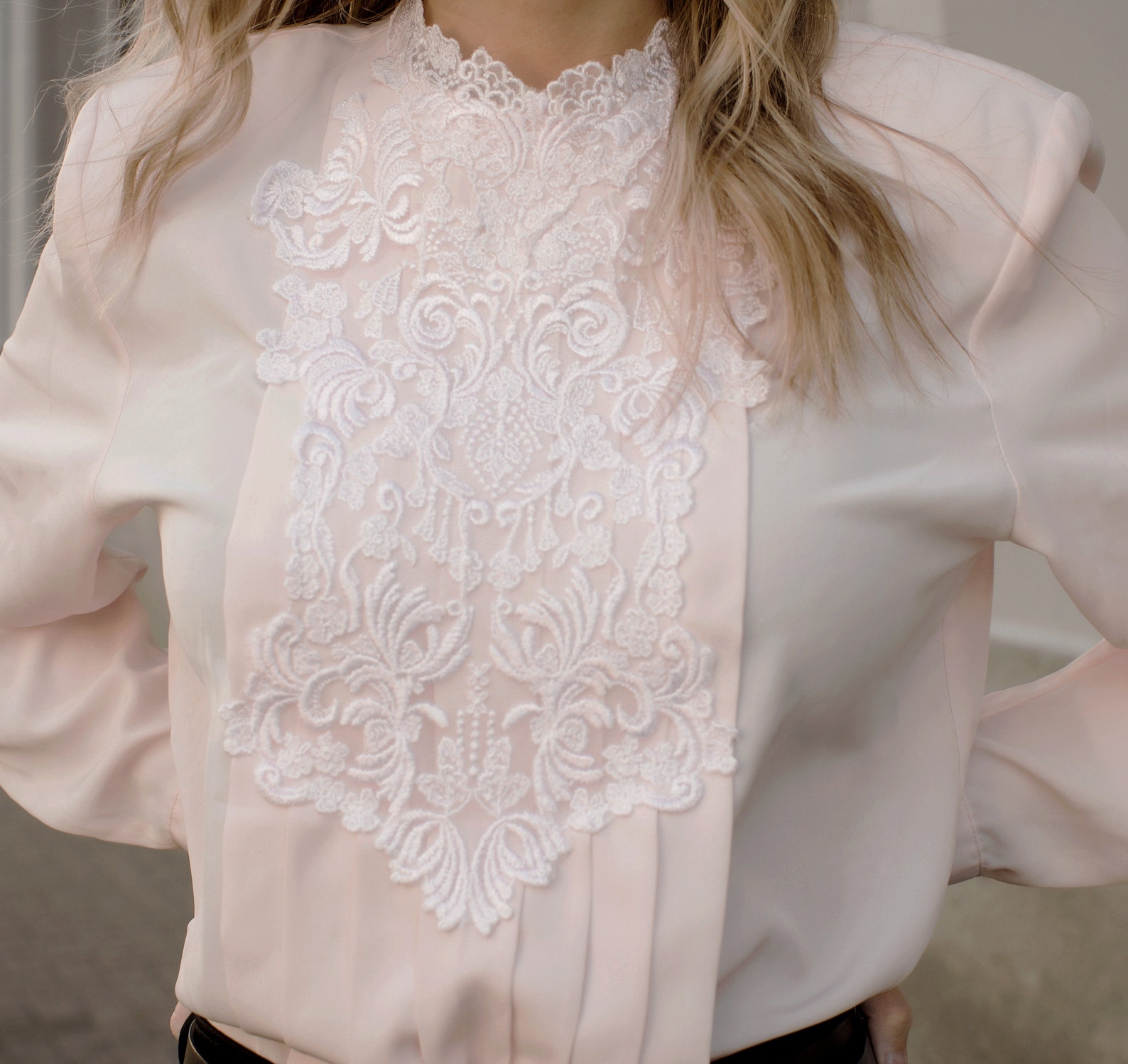 Rose Blouse / Vintage Blush Embroidered Blouse / Lace Collar - Etsy