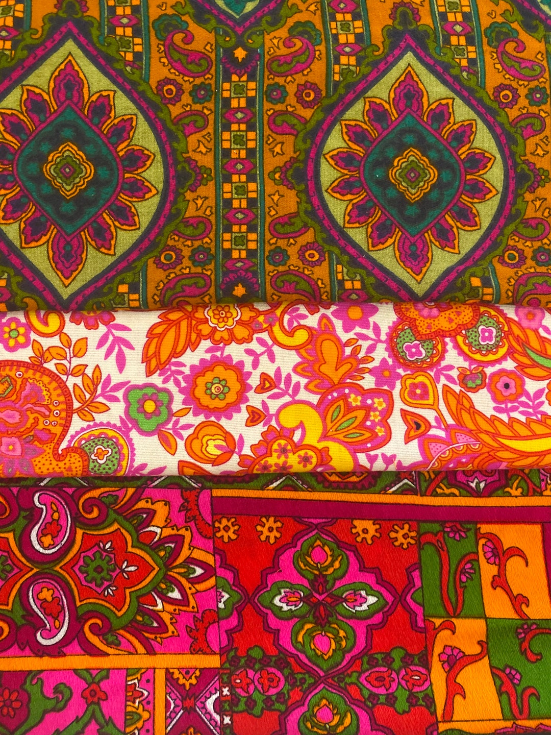 Lot of 3 Vintage Sixties Bright Paisley Abstract Fabric Prints - Etsy