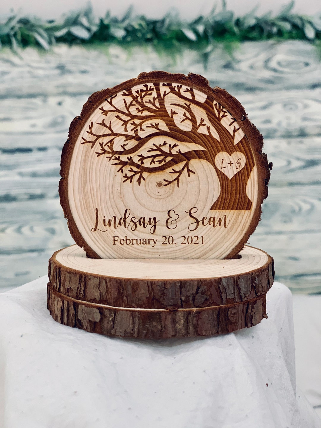 Custom Wood Slice Cake Topper, Rustic Wedding Decor, Personalized Name ...