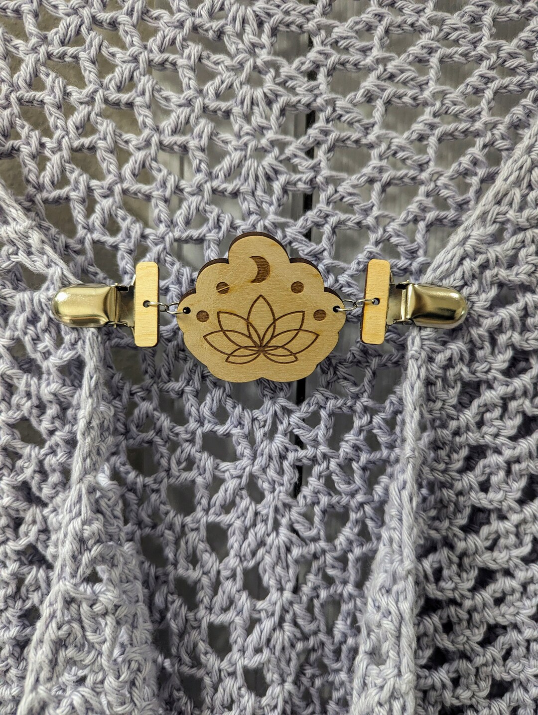 Wood Shawl Clasp, Lotus Flower Shawl Pin, Wooden Brooch for Wrap ...