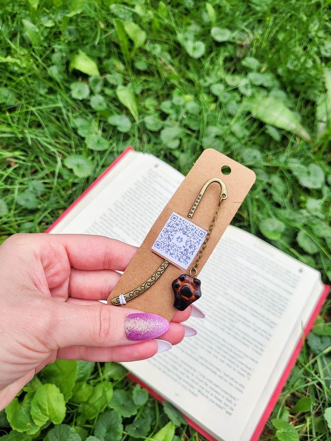 Cat Paw Bookmark, Dangle Bookmark, Wood Carved Cat Paw, Bookish Gift - Etsy
