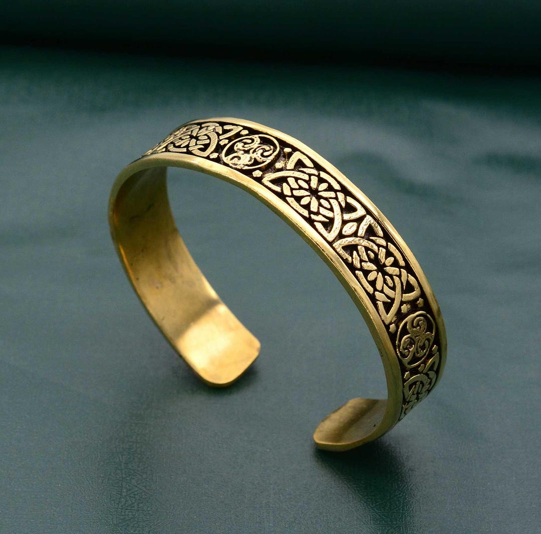 Celtic Knot Bangle , Gold Irish Cuff Bangle , Unisex Cuff Bangle ...