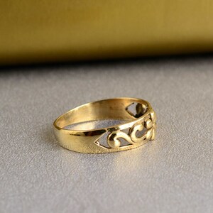 Gold Floral Eternity Band: Flower Power Ring - Etsy