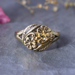 Floral Ring, Brass Ring, Flower Ring, Multi Flower Ring, Vintage Ring ...