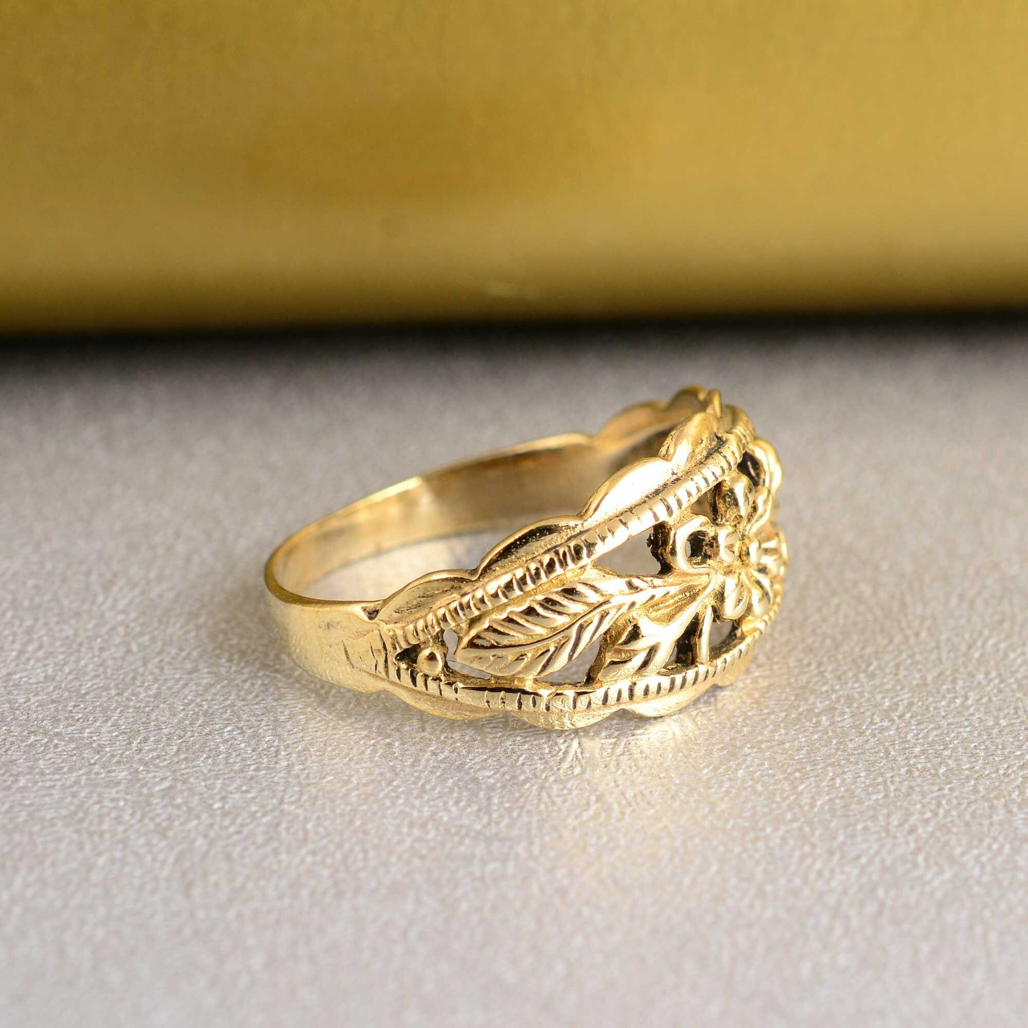 Brass Daisy Flower Ring: Cottagecore Floral Thumb Ring - Etsy