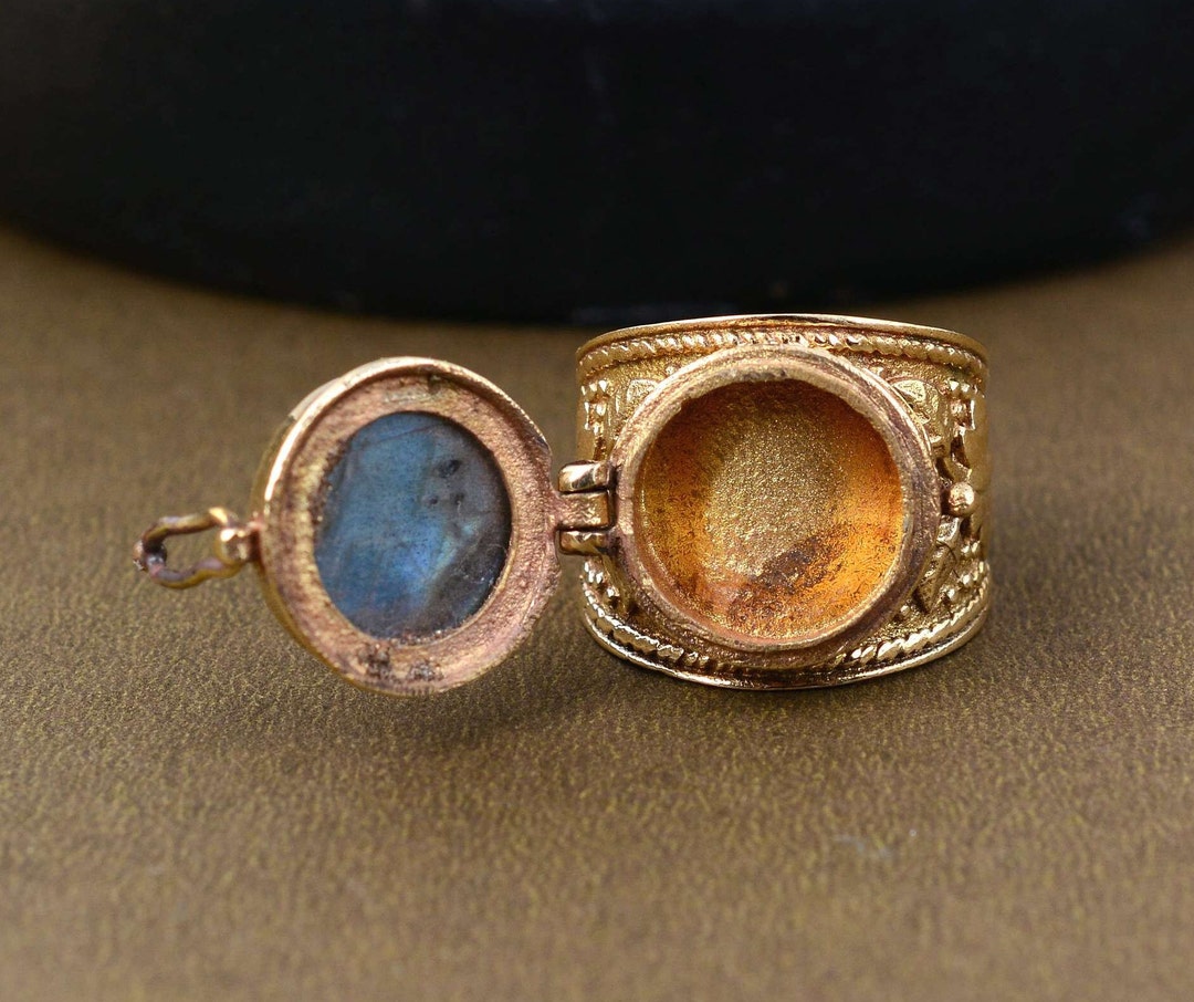 Poison Ring, Labradorite Ring, Birthstone Ring, Love Ring, Small Box ...