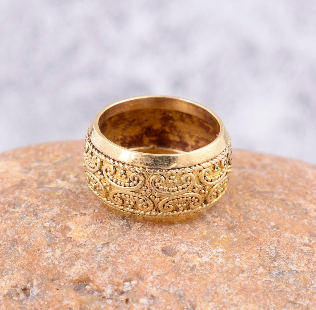 Handmade Wide Brass Band Ring: Floral Design - Etsy