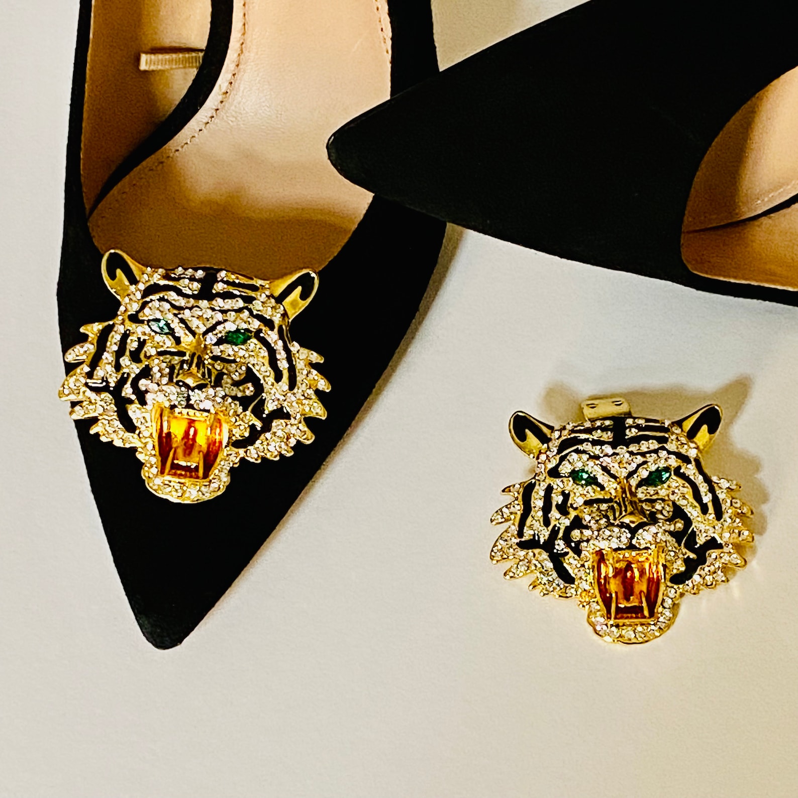 Tiger Clips Eschnapur one Pair - Etsy