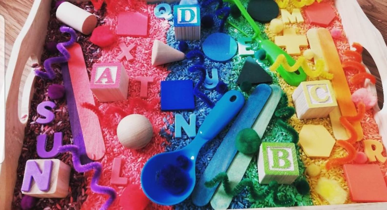 Rainbow Learning Sensory Kit | Letters, vormen en kleuren sensorische ...
