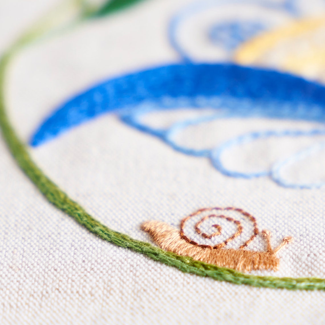 Modern Crewel With Snail PDF - Etsy