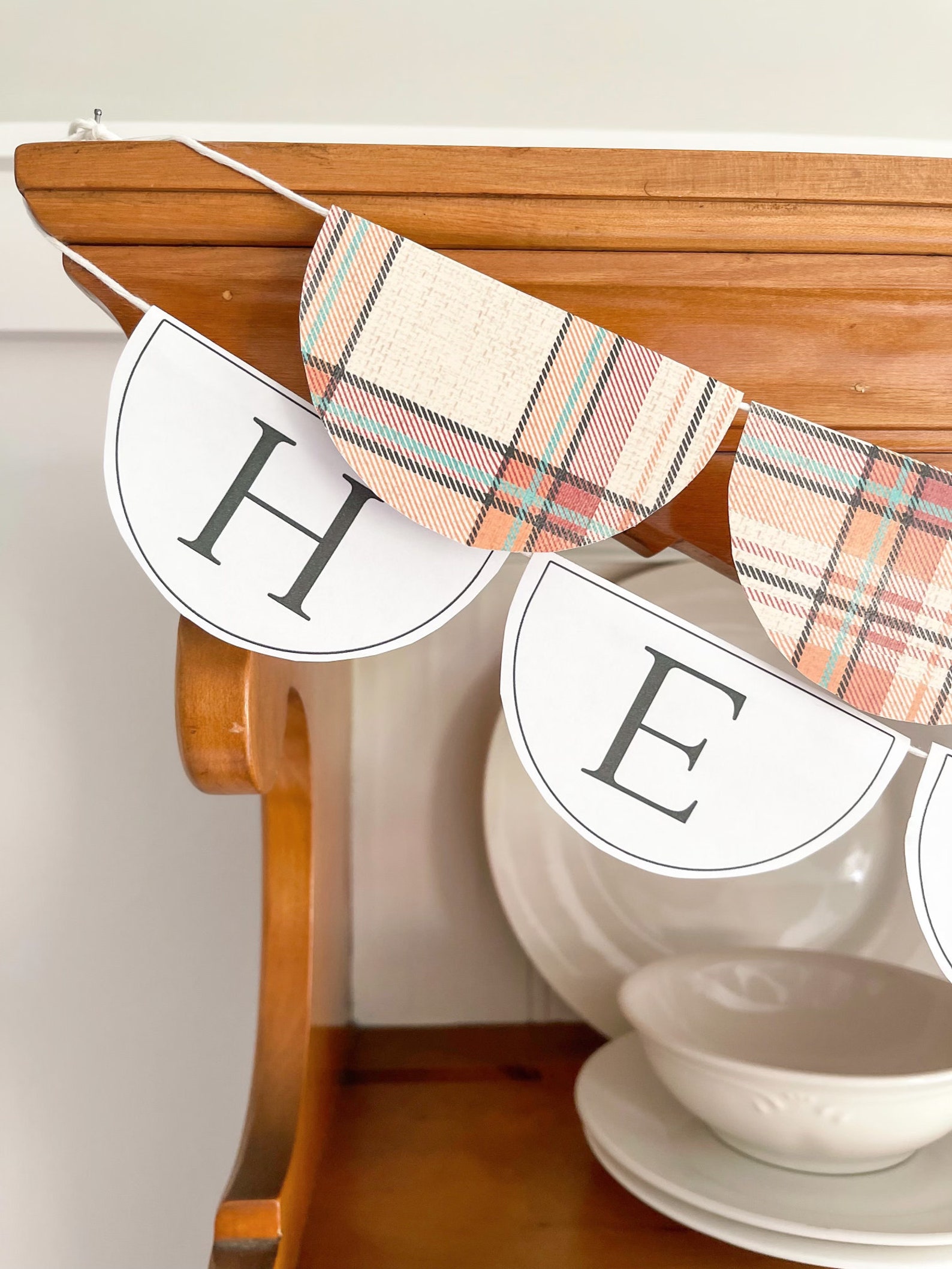 Cute Printable Banner Alphabet Letter Banner With Numbers Scallop ...