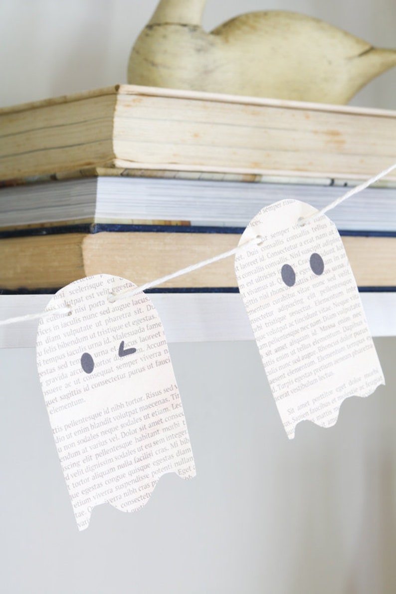 DIY Book Page Ghost Garland Printable Vintage Bookpage Ghost Bunting ...