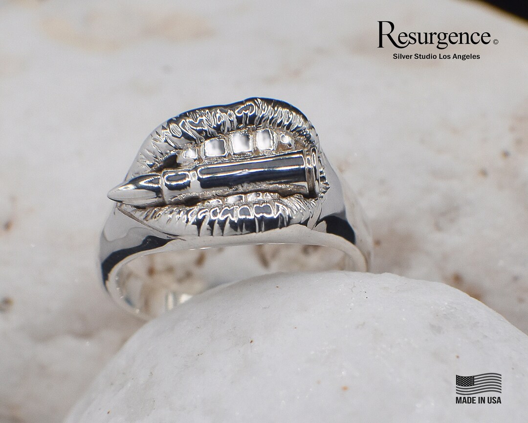 Sexy Lips Bite Bullet Ring - Etsy