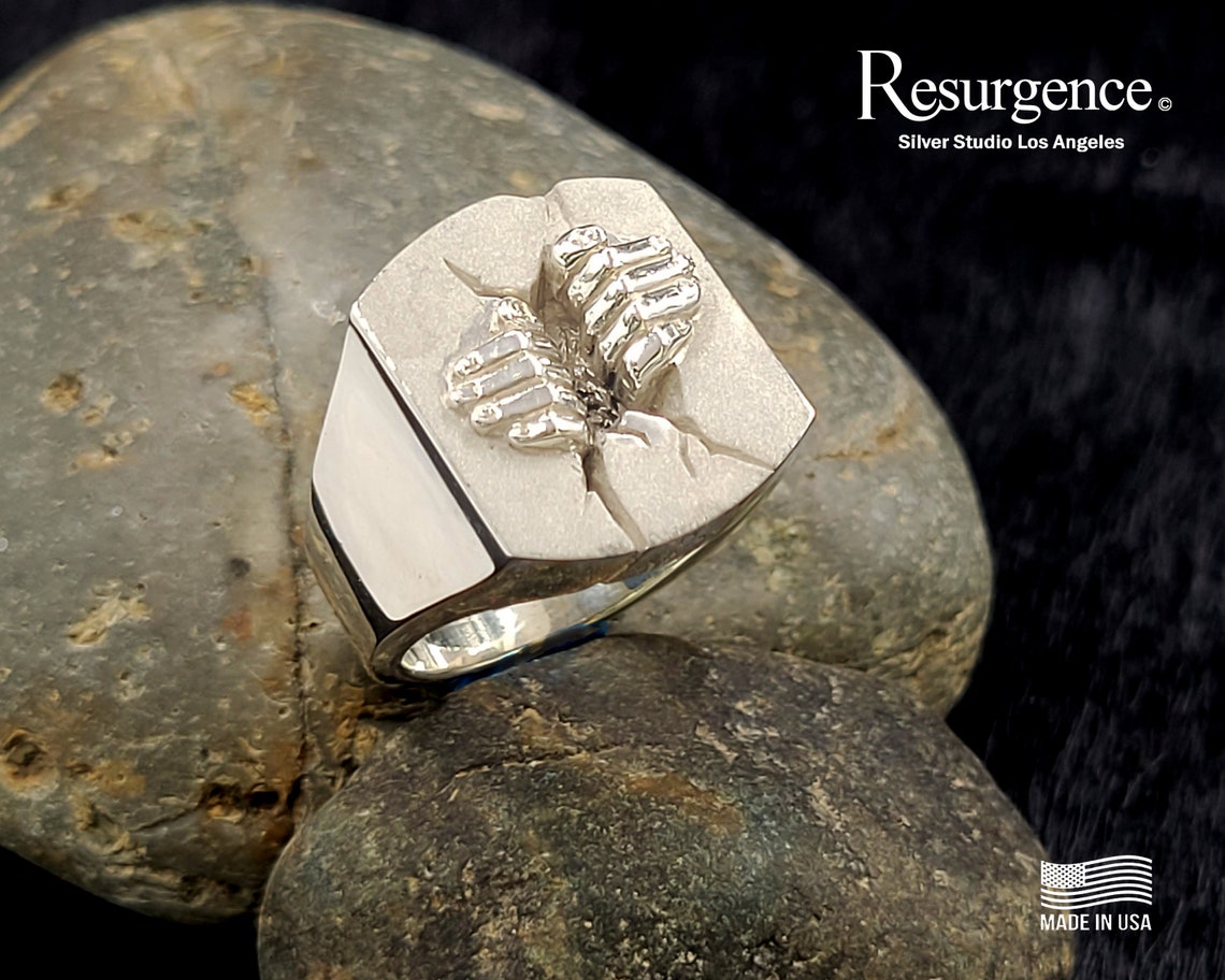 Climbing Hands Men's Ring - Etsy