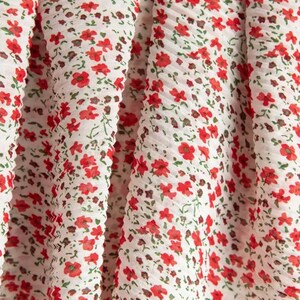 Red Floral Pleated Chiffon Fabric, Flowers Fabric, 100% Polyester ...