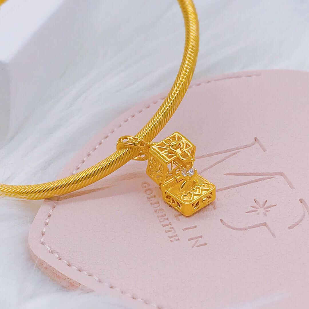 22k 916 Gold Surprise Ring Box With Solitaire Ring Charm / Pendant - Etsy