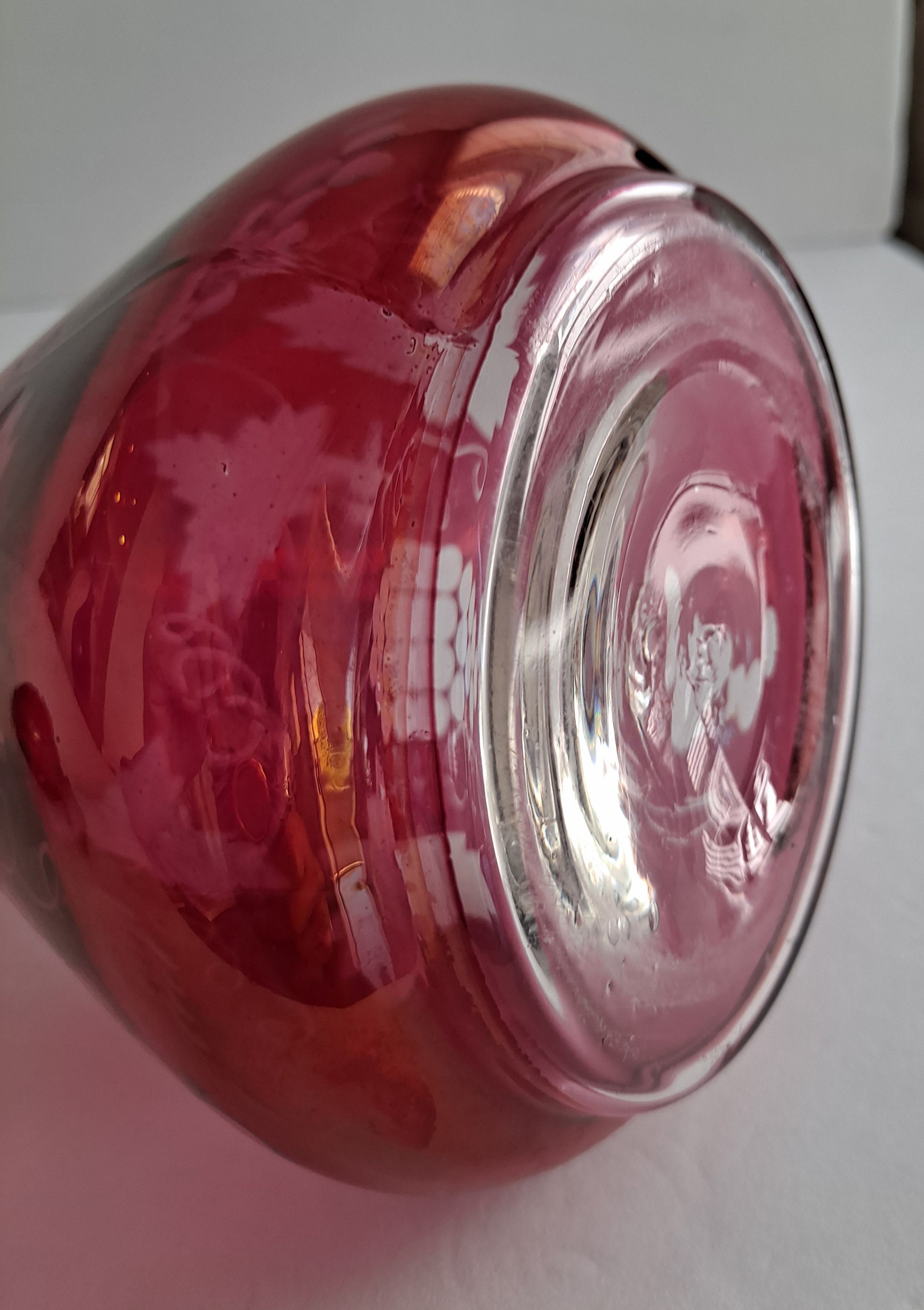 MCM Ruby Red Etched Glass Decanter with Etched Grapes - Etsy.de