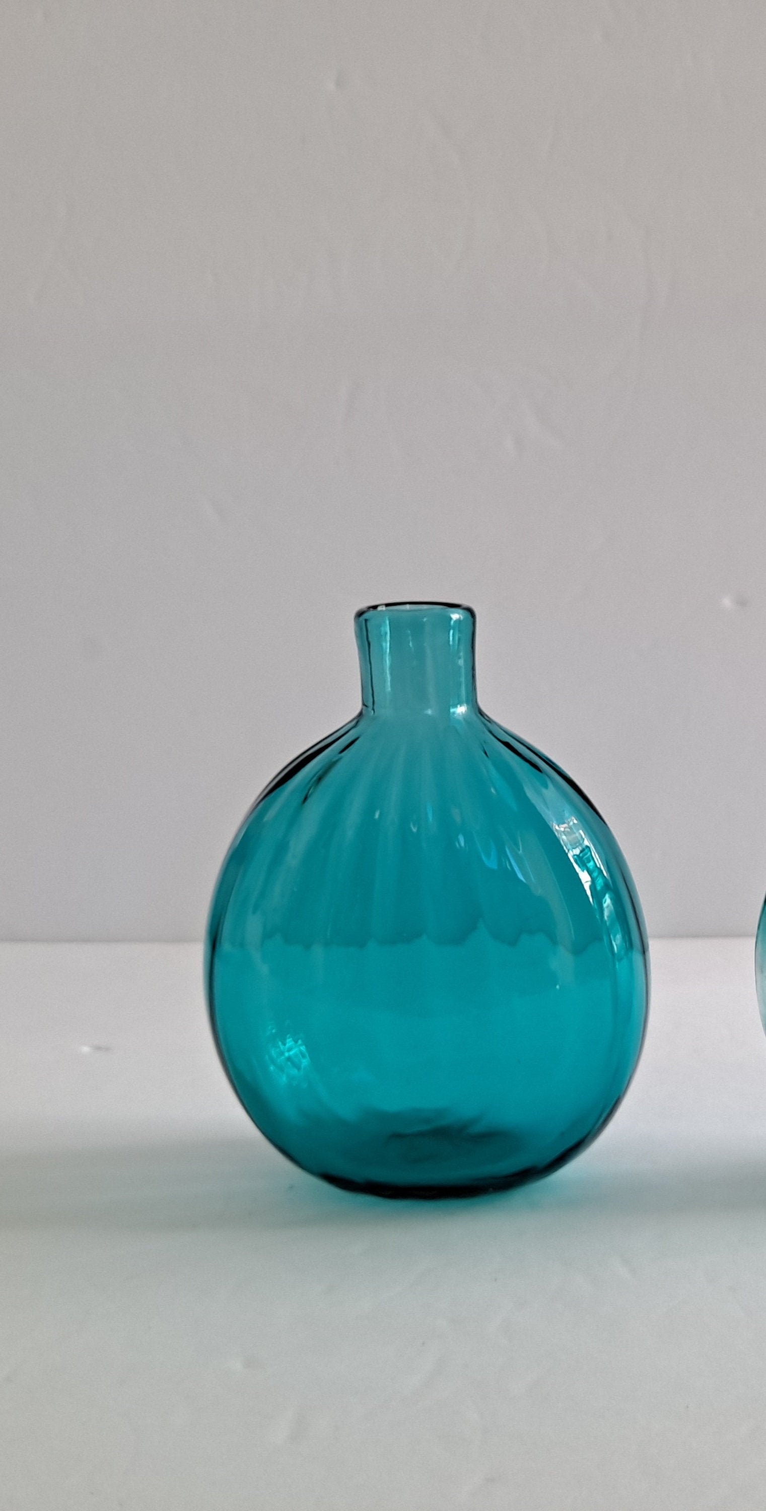 Vintage MMA Metropolitan Museum of Art Glass Flask Ribbed Teal ...