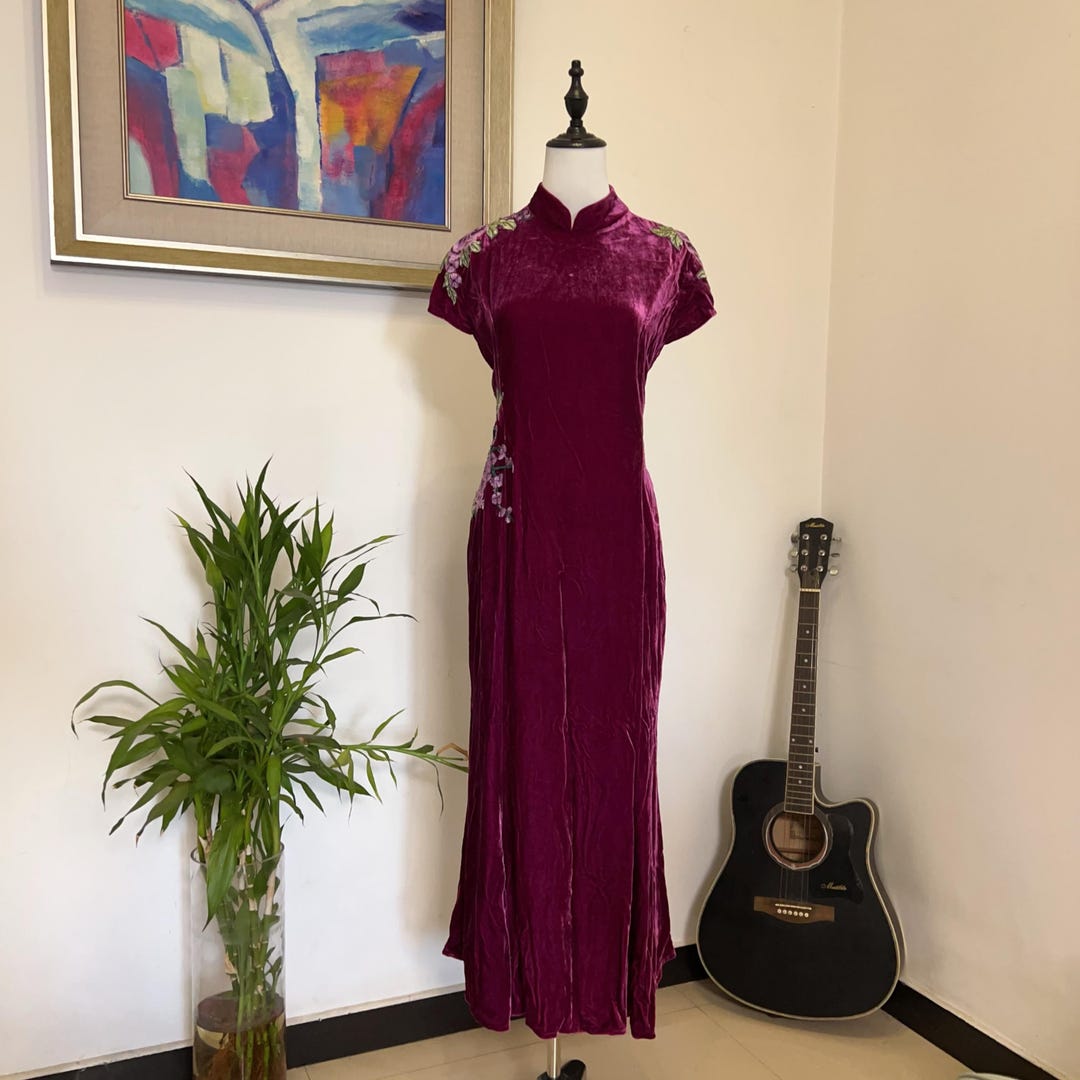 Custom Purple Silk Velvet Cheongsam: Embroidered Qipao Dress - Etsy